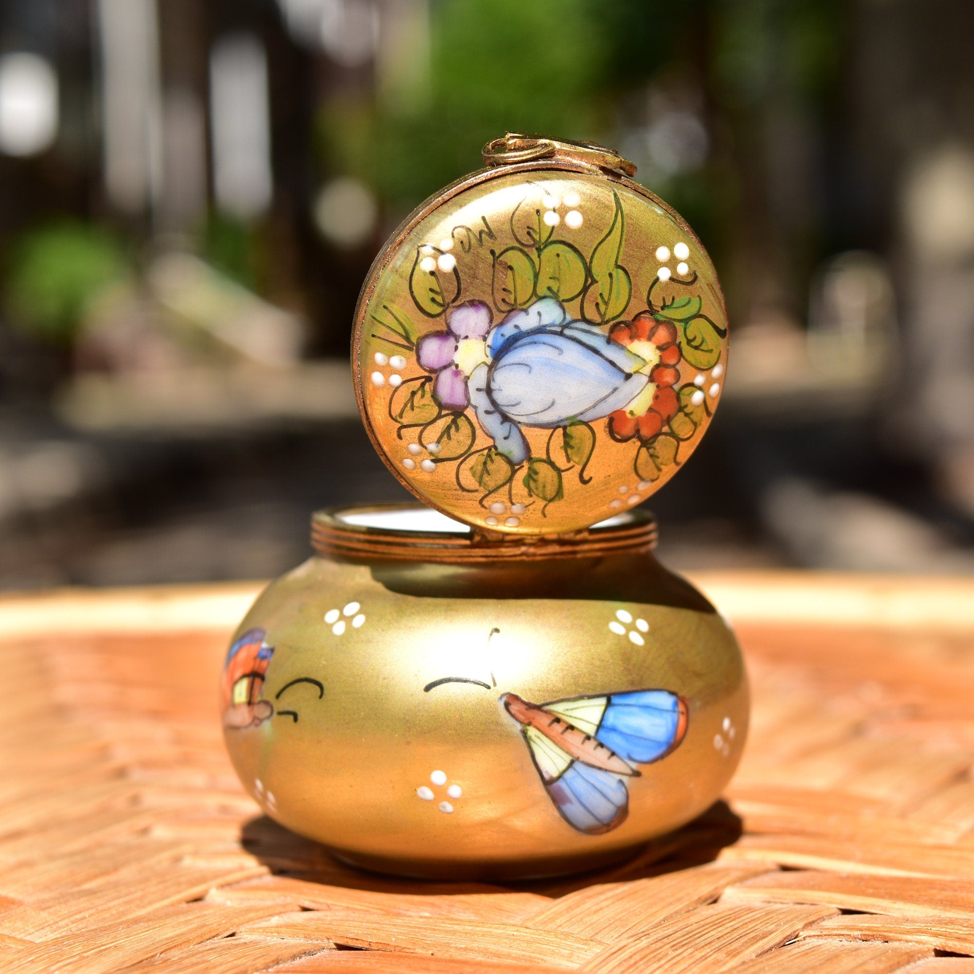 Limoges France Hand Painted Porcelain Butterfly Trinket Box, Small Rou ...